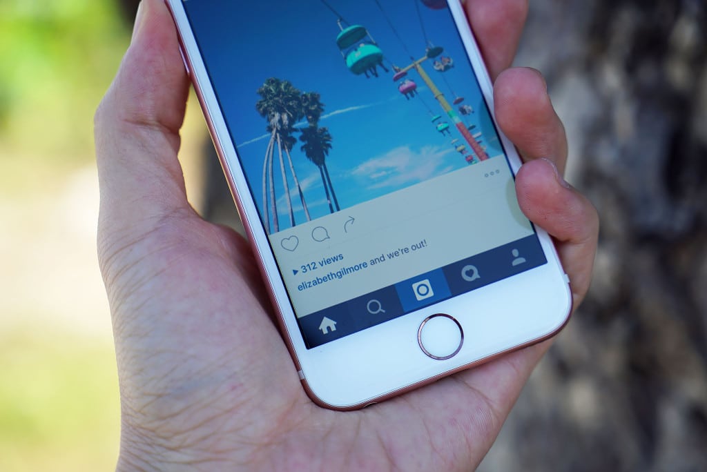Instagram adds view counter to videos