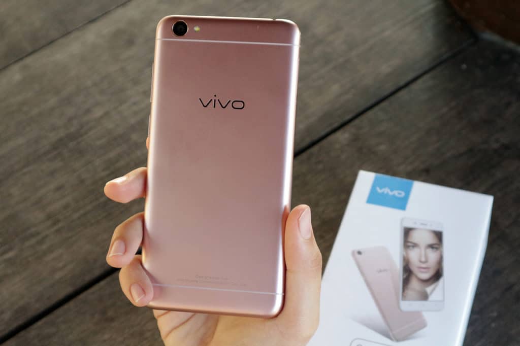 Vivo Y55 unboxing and review - GadgetMatch