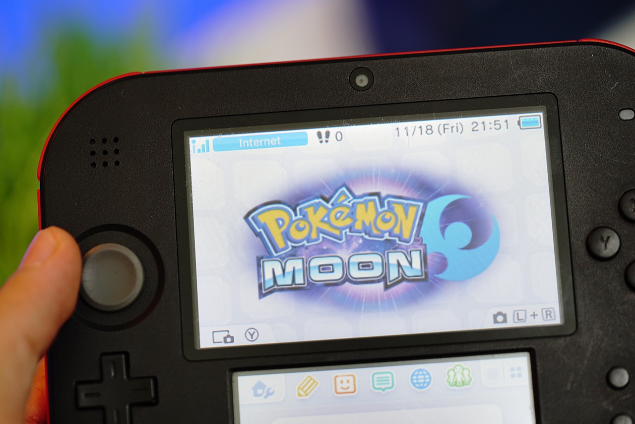 Pokémon Sun and Moon out now - GadgetMatch