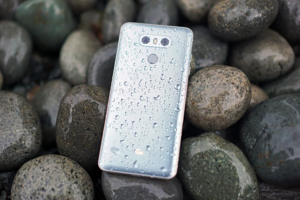 5 waterproof flagship phones: No raining on this parade! - GadgetMatch