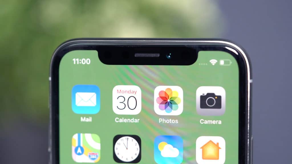 Apple iPhone X units experience green line defect - GadgetMatch