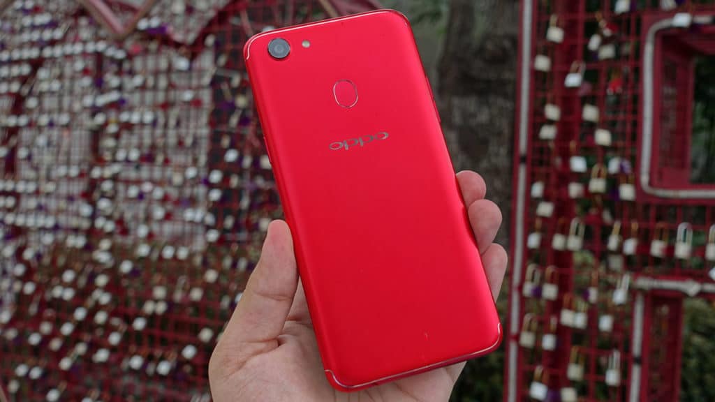 Top 10 smartphones radiant in red - GadgetMatch