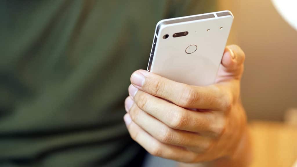 Revisiting the Essential Phone at $499 - GadgetMatch