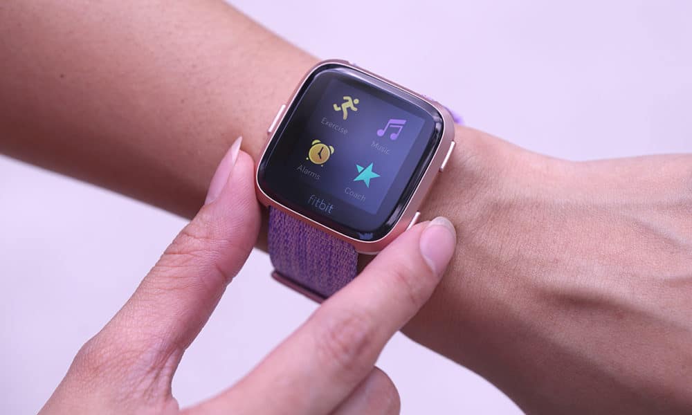 Fitbit Versa with 4-day battery life launches in India - GadgetMatch