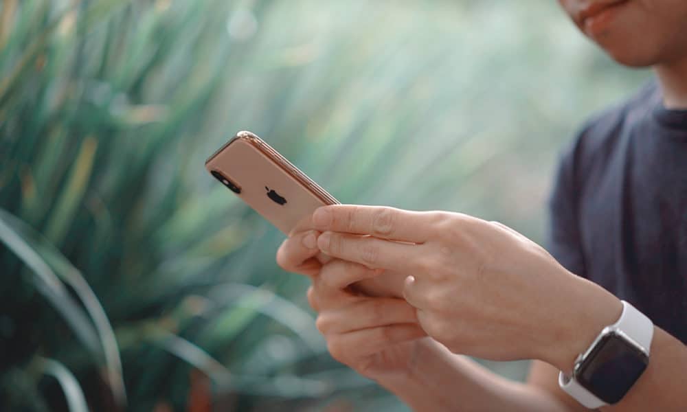 Facebook's iOS app is accessing your iPhone camera without permission ...