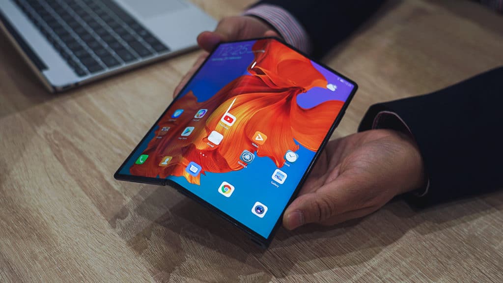 Foldable phones arrived in 2019 but do we really need them? - GadgetMatch