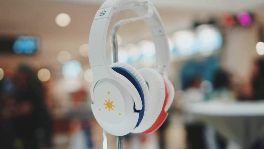 These noise-cancelling headphones are Filipino-designed - GadgetMatch