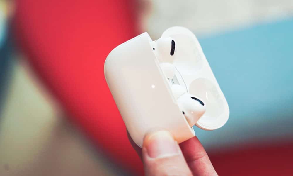 Apple moving its AirPods assembly line to Vietnam - GadgetMatch
