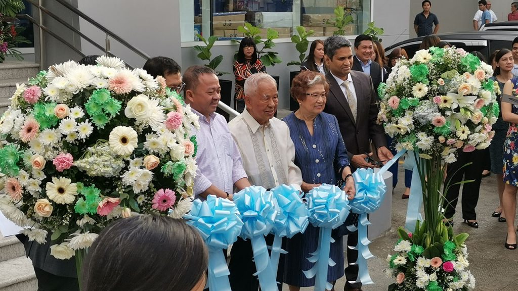 Ford opens one of its biggest dealerships in Metro Manila - GadgetMatch