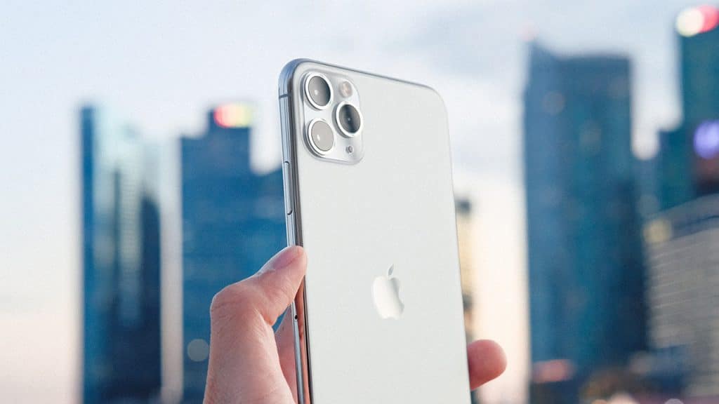 Globe vs Smart: iPhone 11 postpaid plans comparison - GadgetMatch