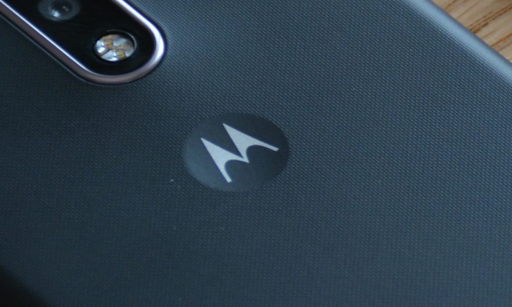 New leak reveals Motorola phone with a stylus - GadgetMatch