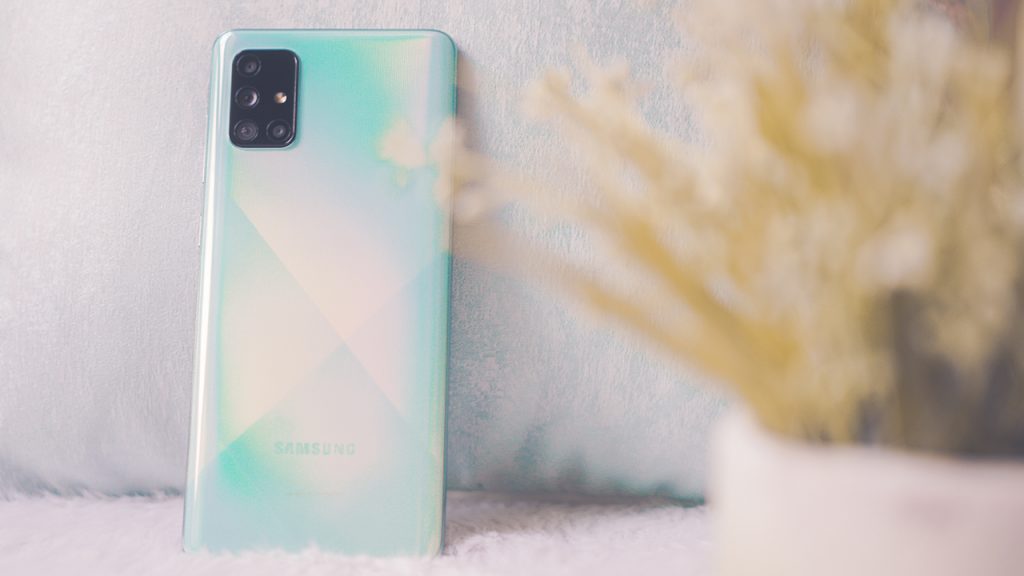 Samsung Galaxy A71 review: Worth giving a try - GadgetMatch