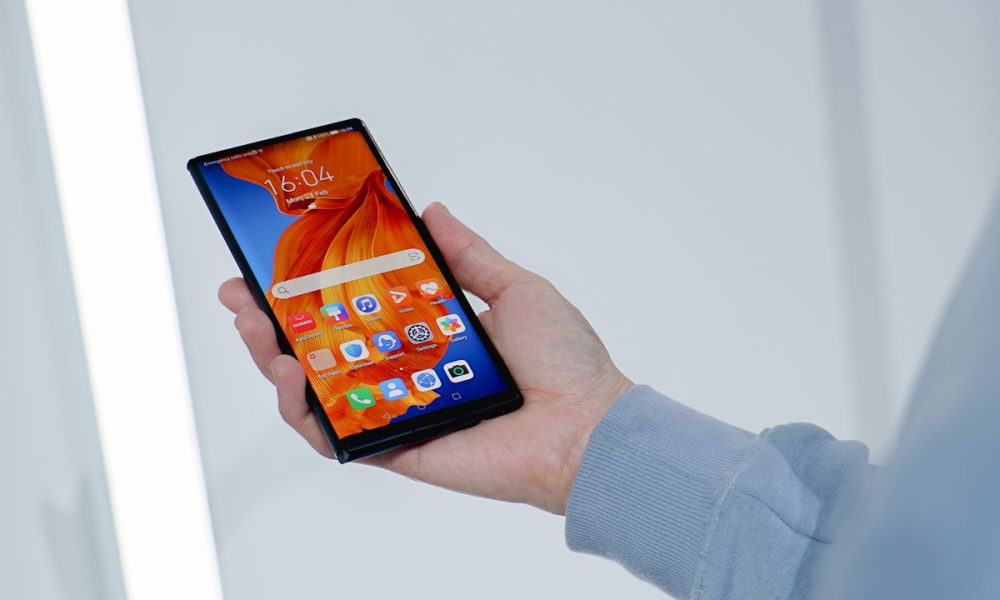 Huawei's new app can download popular apps without the Play Store ...