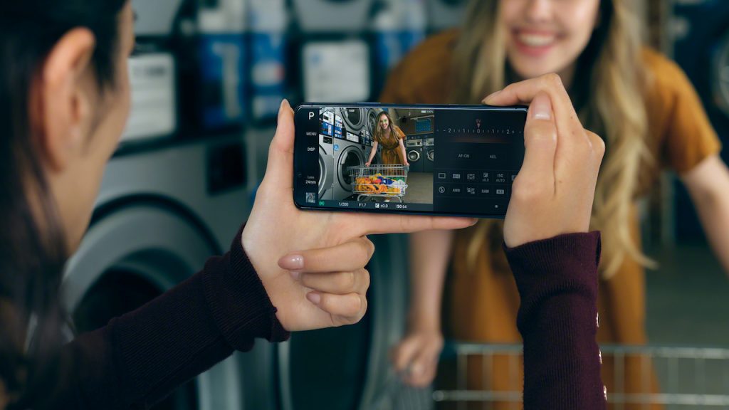 Xperia 5 II goes official with Zeiss cameras, Snapdragon 865 - GadgetMatch