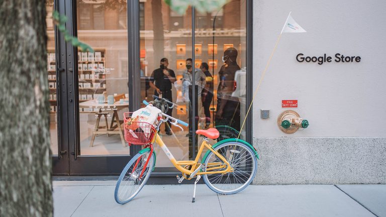 Touring the first Google Store in New York City - GadgetMatch