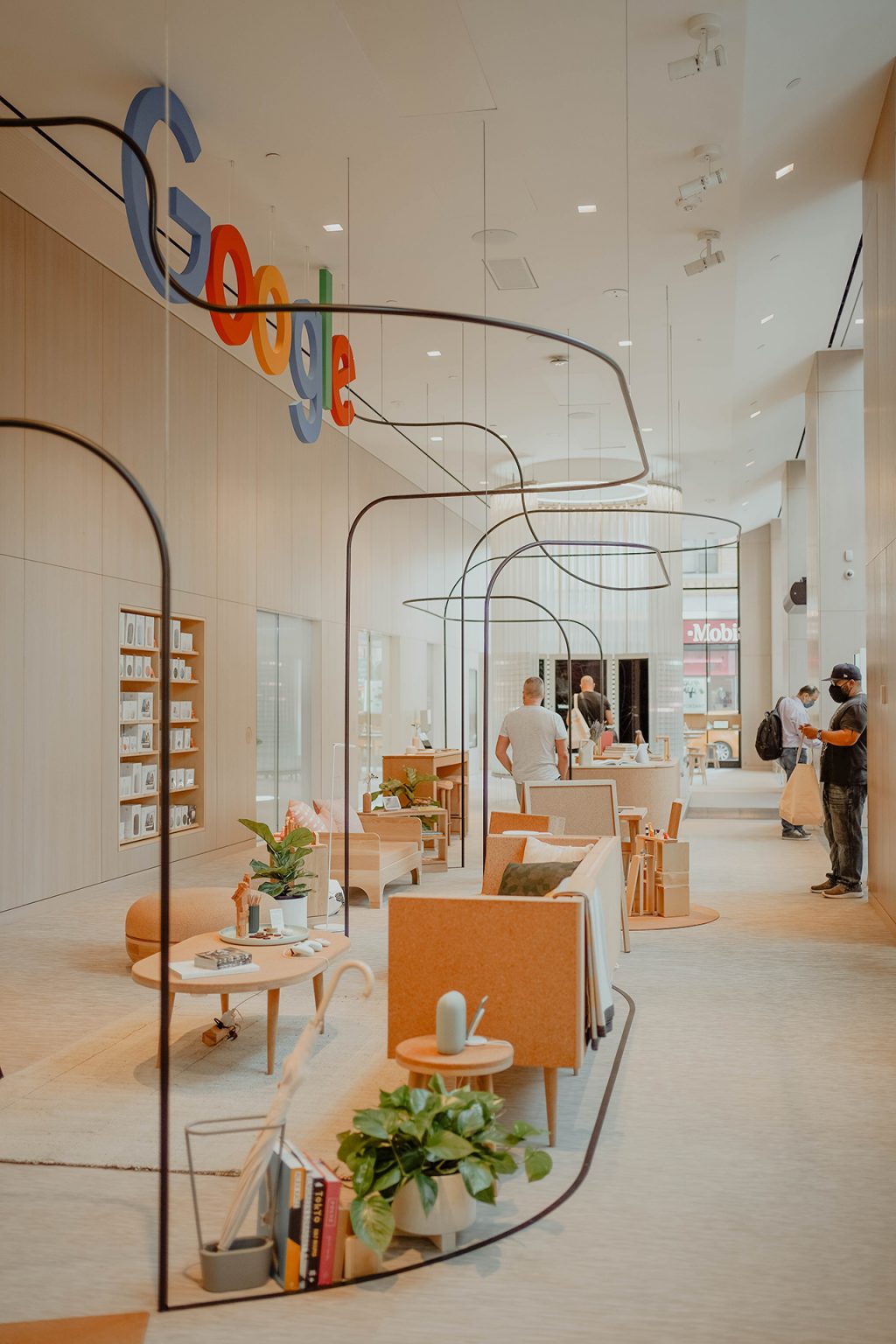 Touring the first Google Store in New York City - GadgetMatch