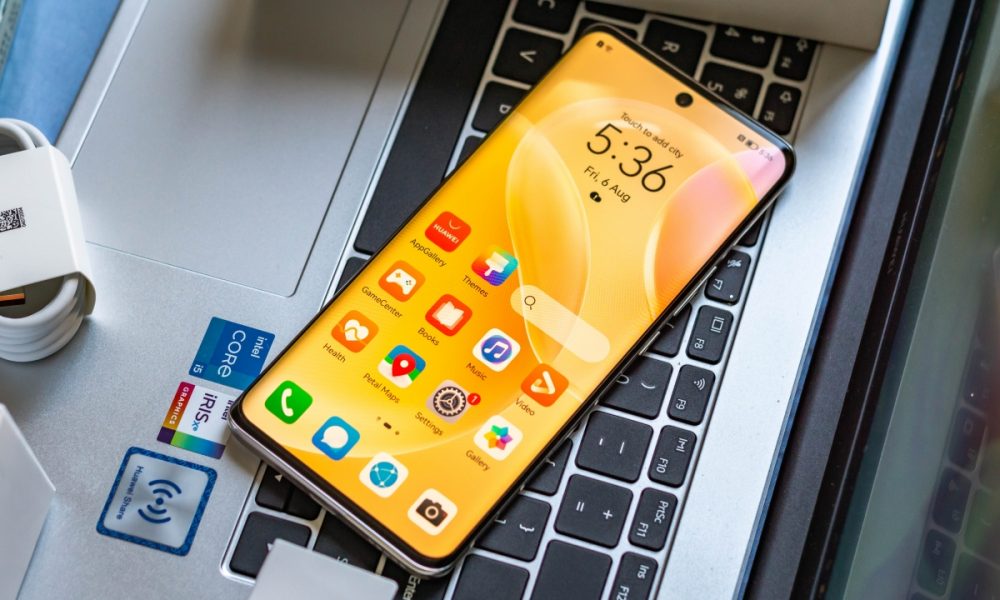 Huawei Nova 8 Unboxing and First Impressions - GadgetMatch