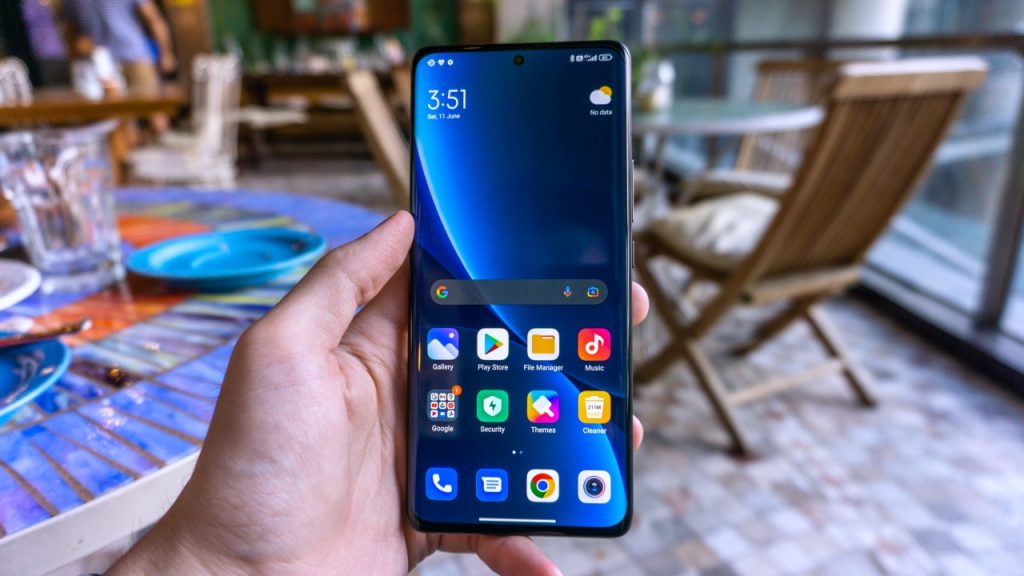 Xiaomi 12 Pro review: Flagship in almost every aspect - GadgetMatch