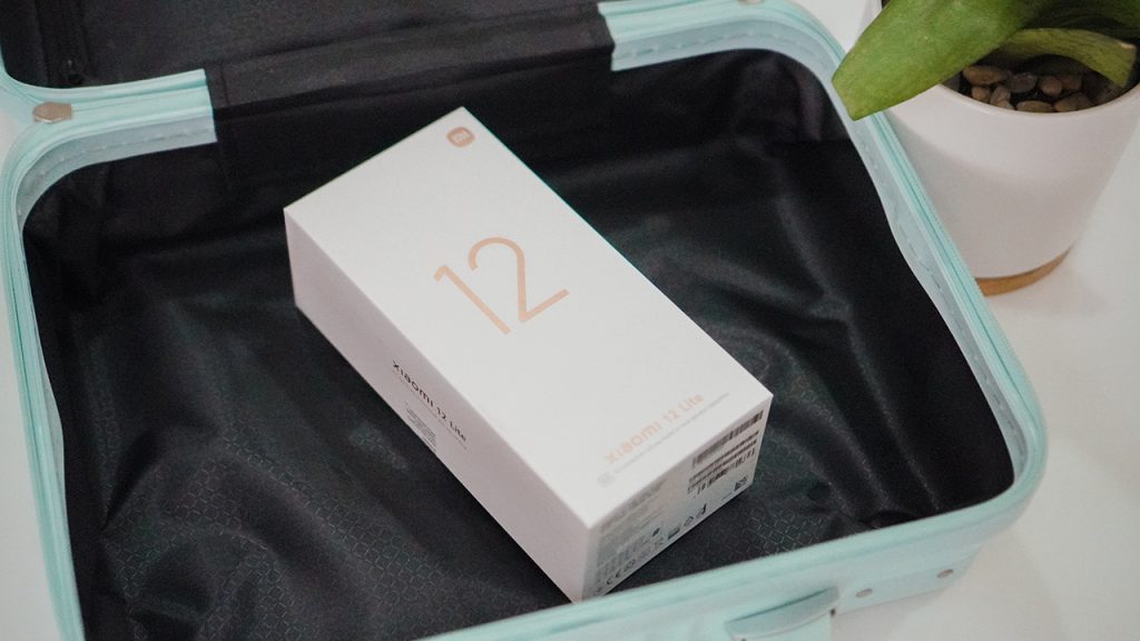 Xiaomi 12 Lite Unboxing - GadgetMatch