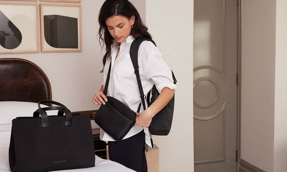 Mujjo presents Troubadour bags for all your travelling needs - GadgetMatch