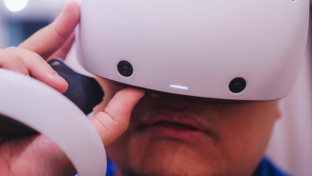 PSVR 2 Review: A whole new world - GadgetMatch