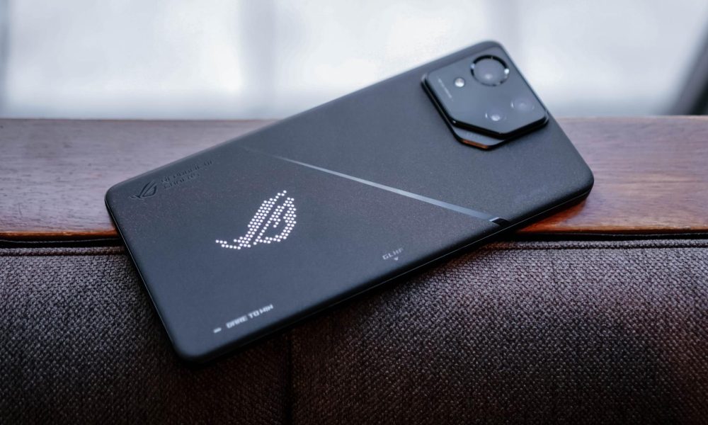 ROG Phone 8 Pro Unboxing and First Impressions - GadgetMatch