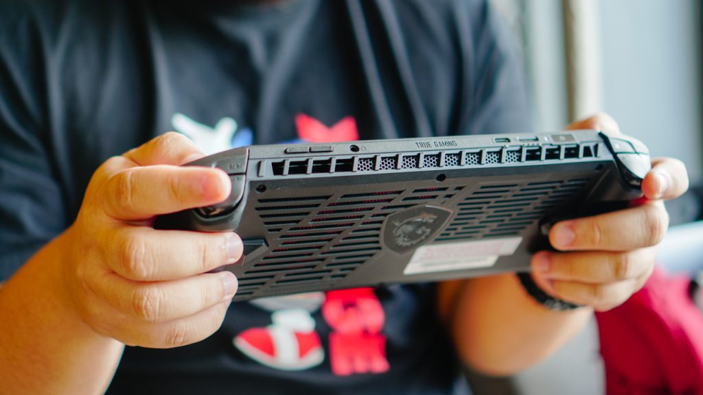 Horizon Forbidden West on PC Gaming Handhelds - GadgetMatch