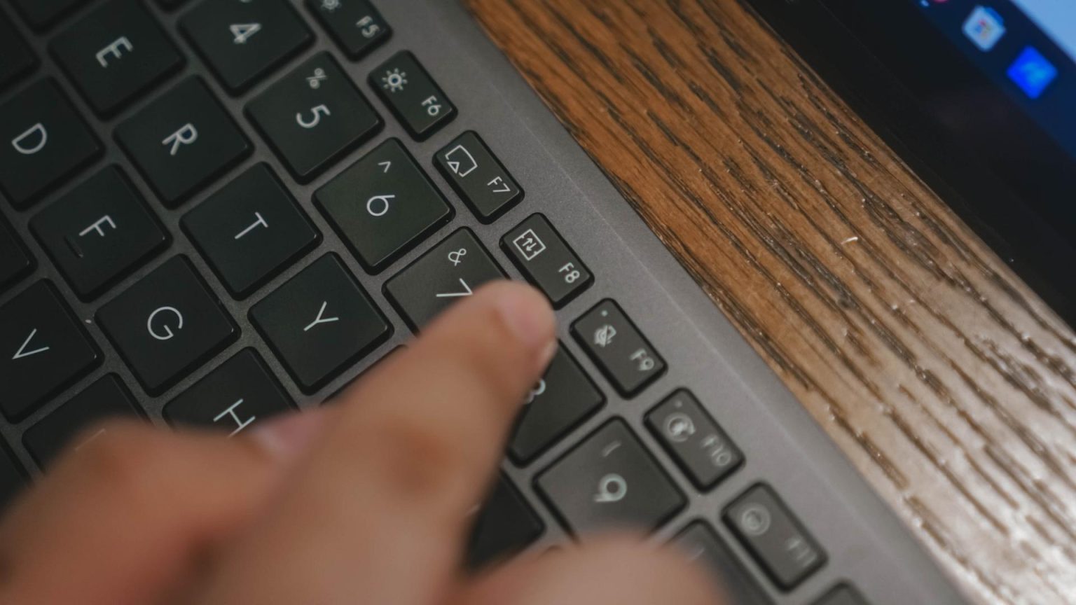 DUO more with the ASUS Zenbook DUO 2024 - GadgetMatch