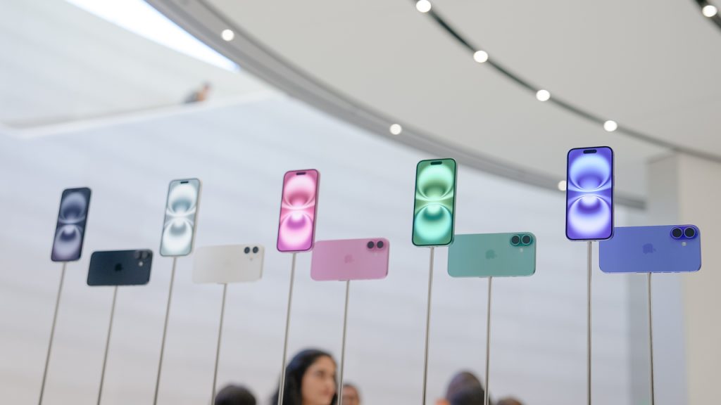 iPhone 16 series: Philippines price, preorder, general availability ...