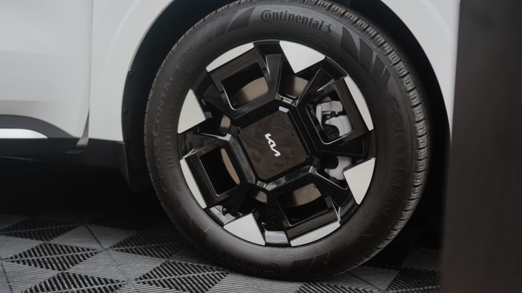 Kia redefines sophistication, first-class travel with the new Carnival ...