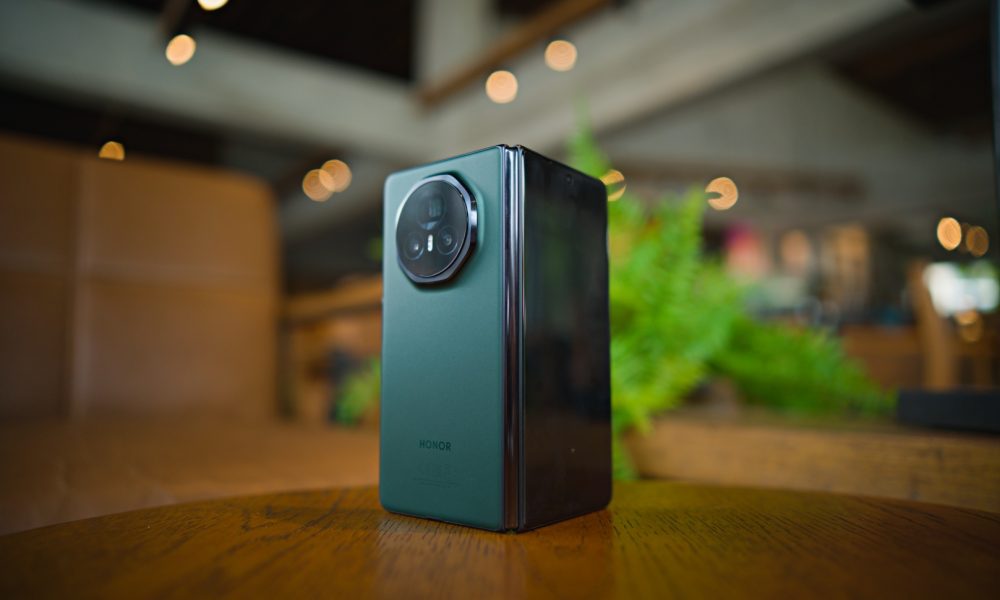 HONOR Magic V3 review: Light and thin for the win - GadgetMatch