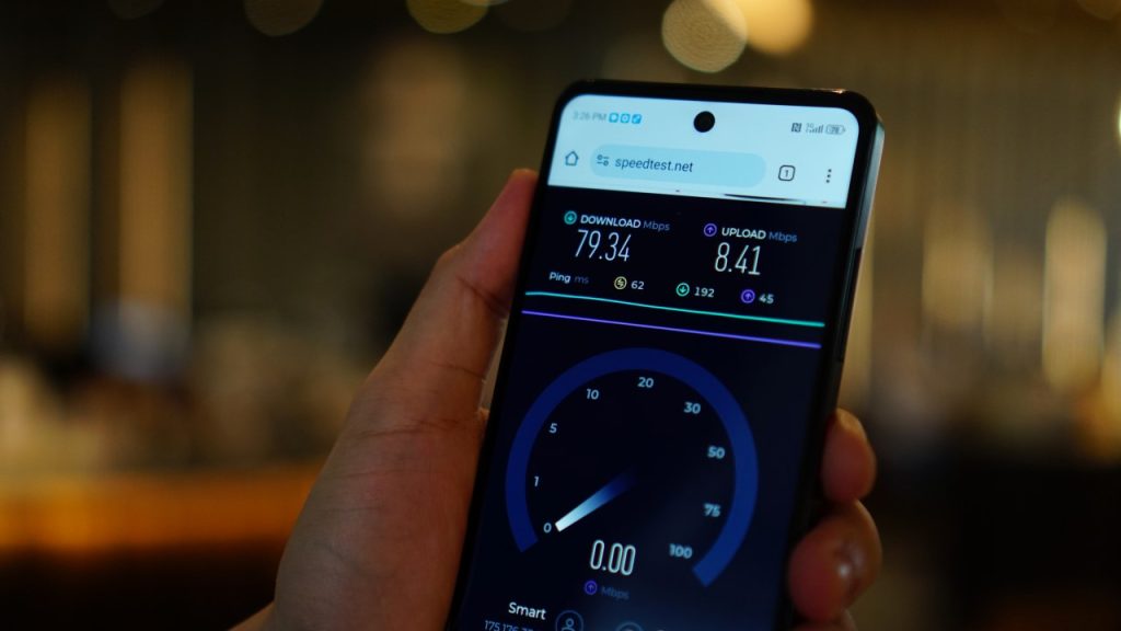 Smart ZTE Blade A75 5G speed test and hands-on - GadgetMatch