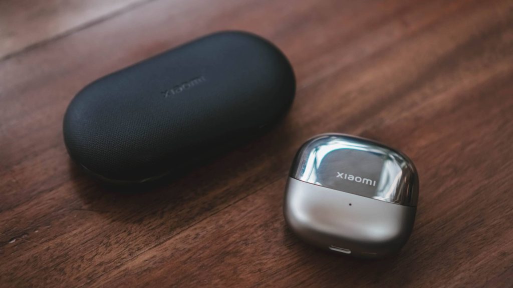 Xiaomi Buds 5 review: Way greater than the AirPods 4? - GadgetMatch