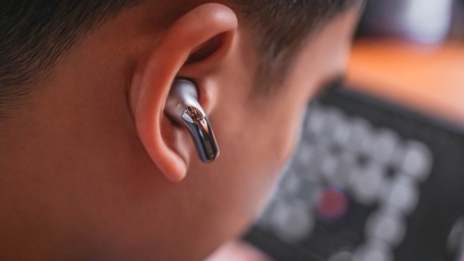 The Xiaomi Buds 5 Pro packs in so much tech for earbud enjoyers ...