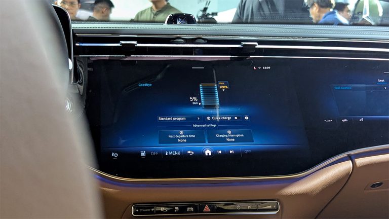 Mercedes-Benz just turned its luxury cars into PHEVs - GadgetMatch