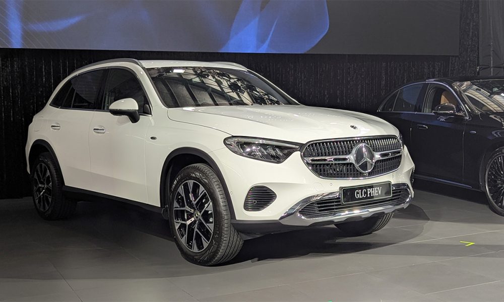 Mercedes-Benz just turned its luxury cars into PHEVs - GadgetMatch