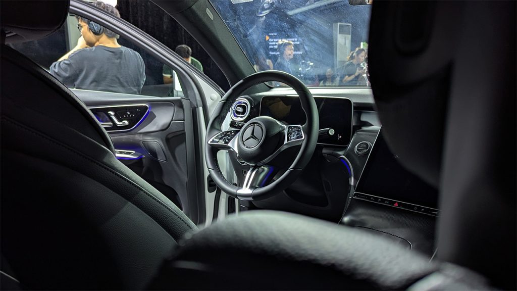 Mercedes-Benz just turned its luxury cars into PHEVs - GadgetMatch