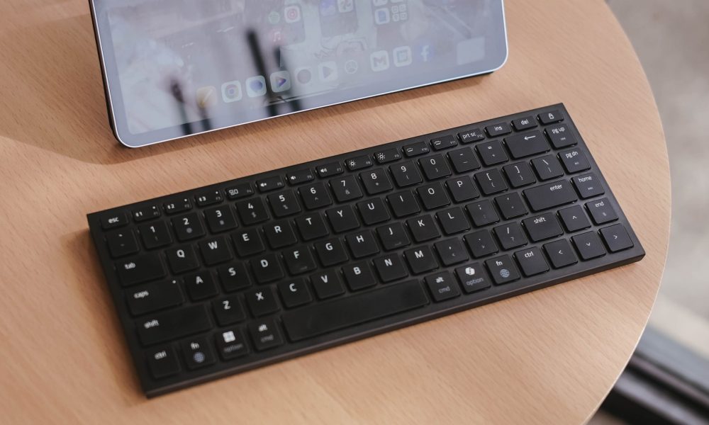 RAZER Joro review: Best low-profile BT keyboard? - GadgetMatch