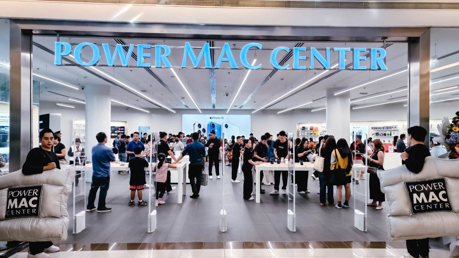 Power Mac Center Festival Mall and Native Union both celebrated a re ...
