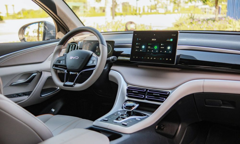 OPPO Reno14 5G review - GadgetMatch