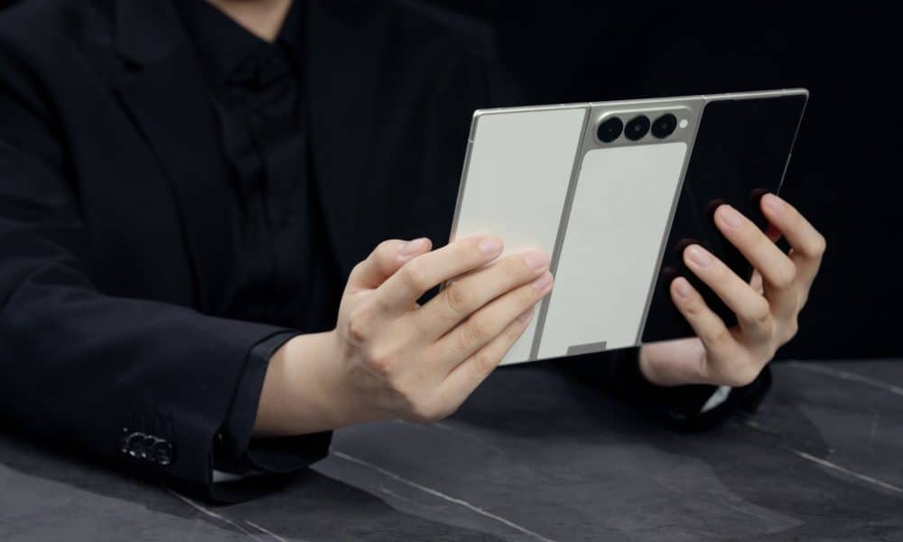 Sotwe eniste she has my top recommendation! I'm positive