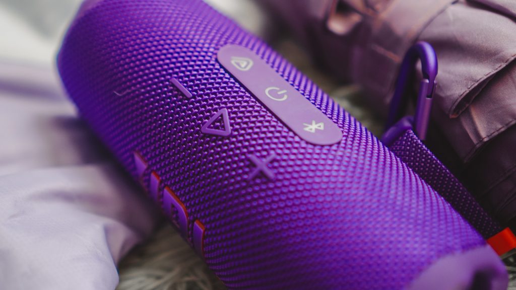 JBL Flip 7 review: Weathers with you - GadgetMatch