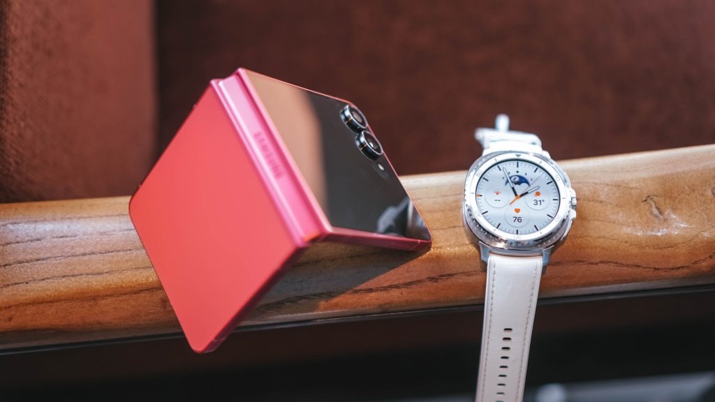 Life feels lighter in the Galaxy ecosystem - GadgetMatch