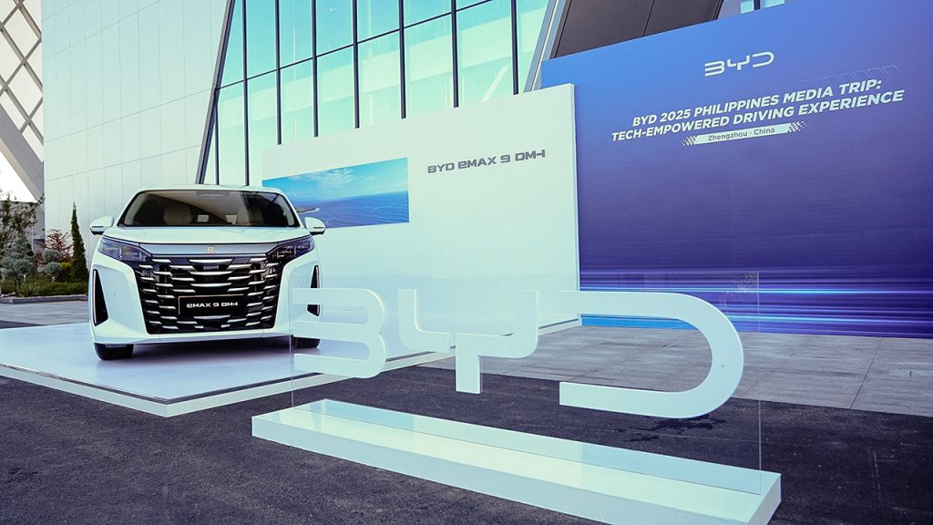 Inside the BYD Zhengzhou All-Terrain Circuit - GadgetMatch