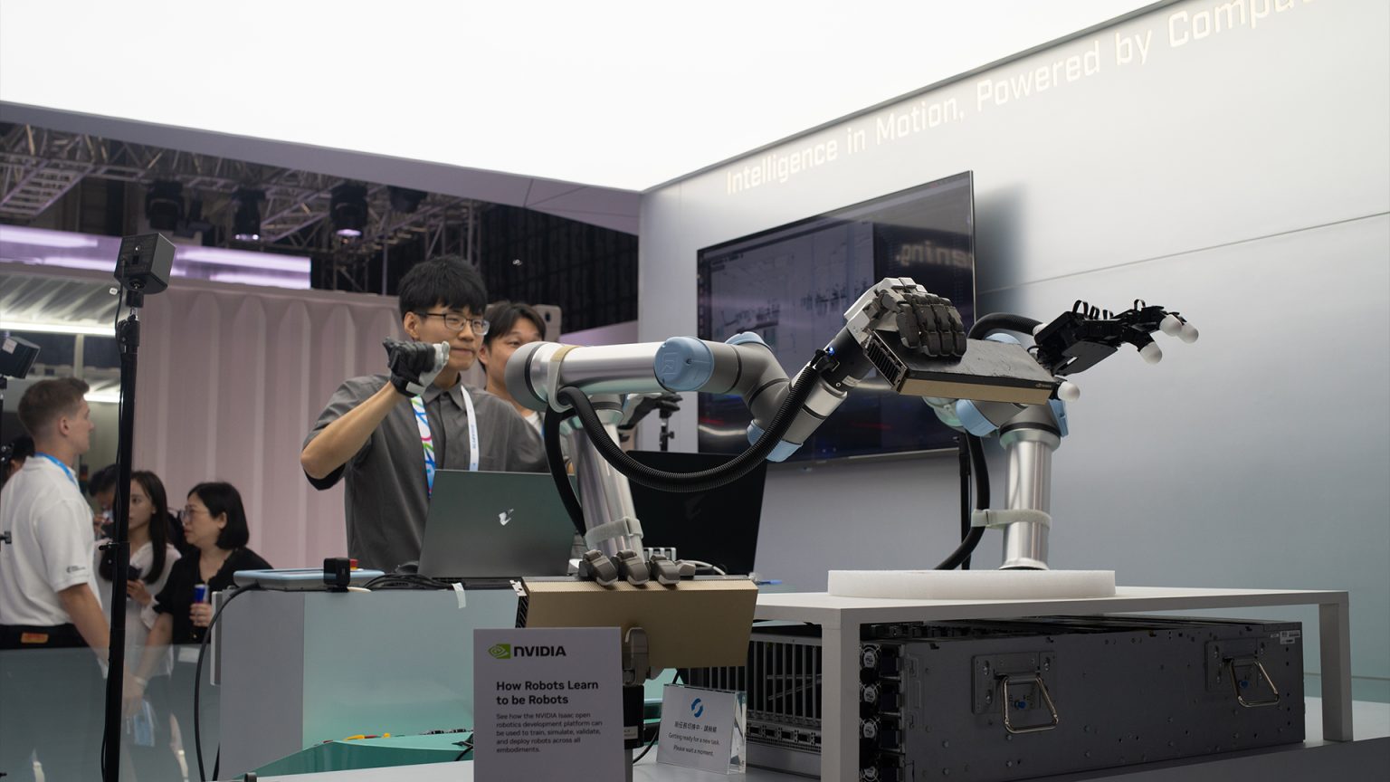 Qualcomm: 2026 is the year of the (AI) agents - GadgetMatch